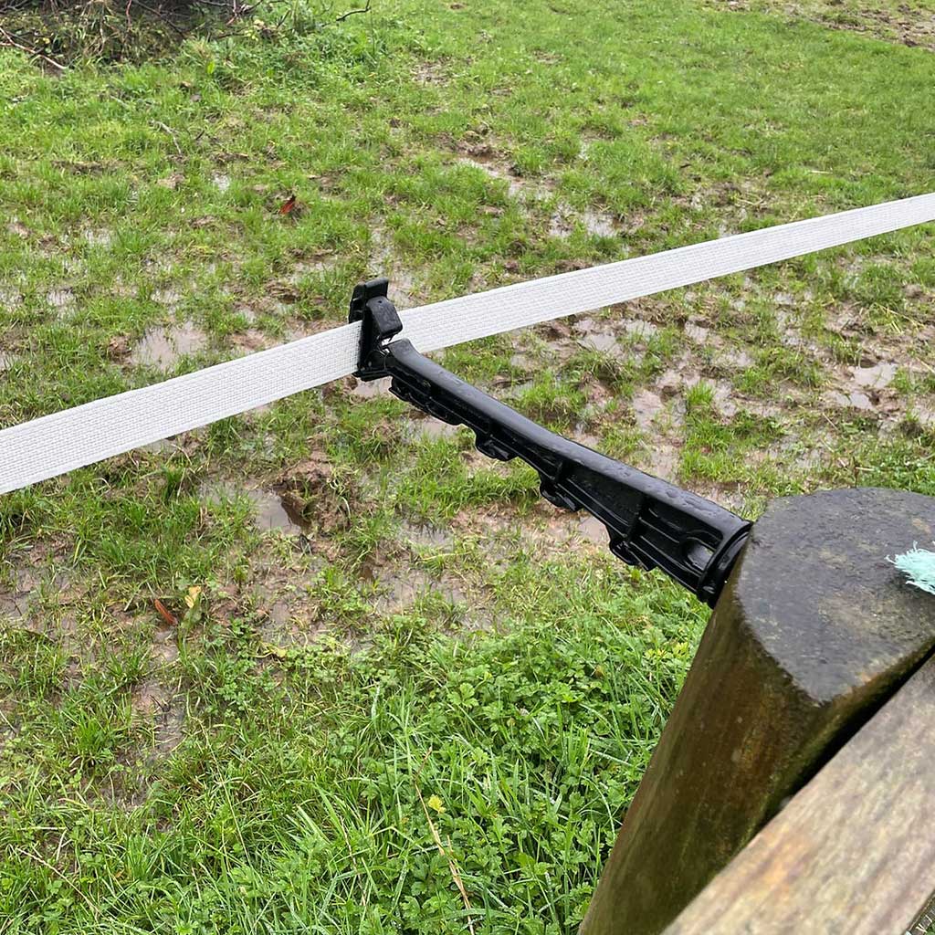 Styx Electric Fence Offset Outrigger - 300mm, Black UV-Stabilised Plas ...